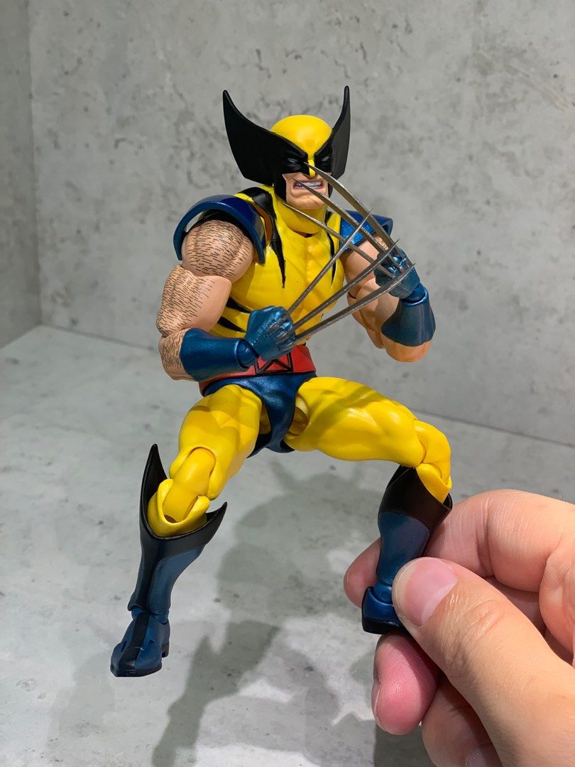 Mafex Tiger Stripe Wolverine +( Extra Custom Claws), Hobbies & Toys ...
