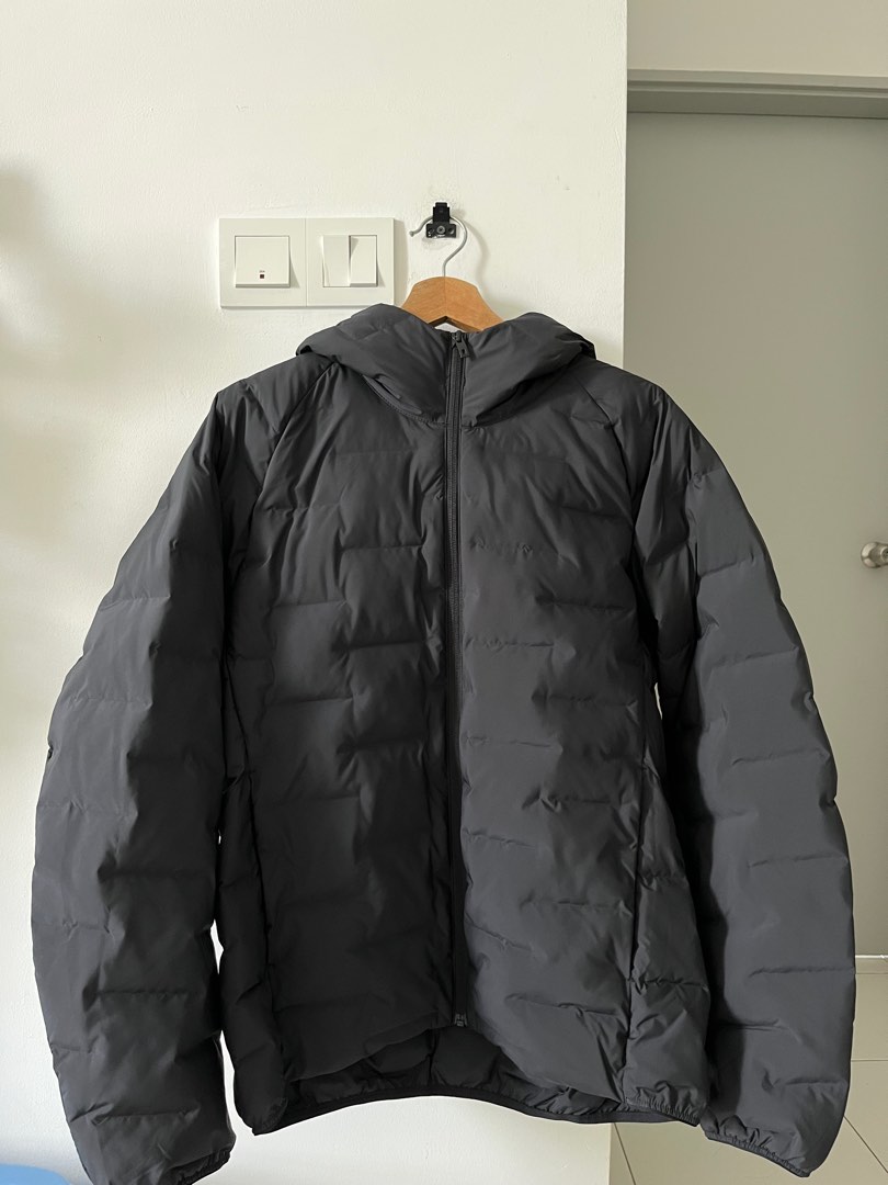 MEN UNIQLO winter jacket lightweight, Men's Fashion, Coats, Jackets and ...