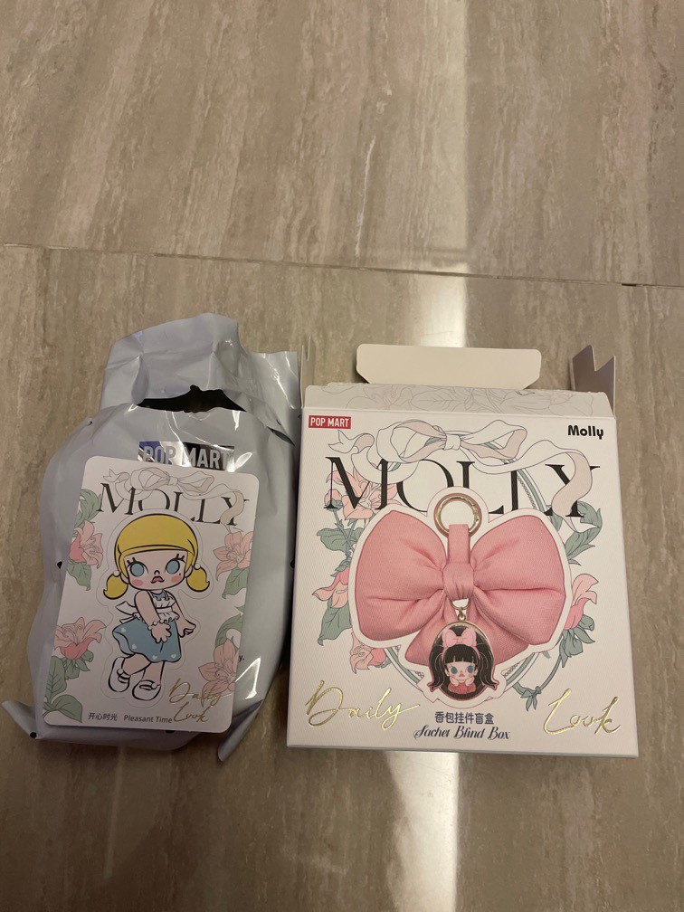 Popmart Molly daily look sachet blind box, Hobbies & Toys, Toys & Games ...