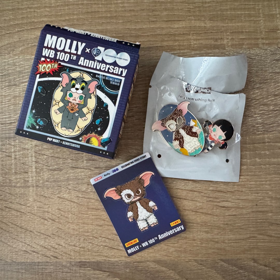 MOLLY x WB 100th ANNIVERSARY - Gremlins Badge, Hobbies & Toys ...
