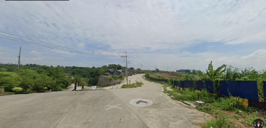 Residential Lot with improvement For Sale in Lopez Village Paranaque ...