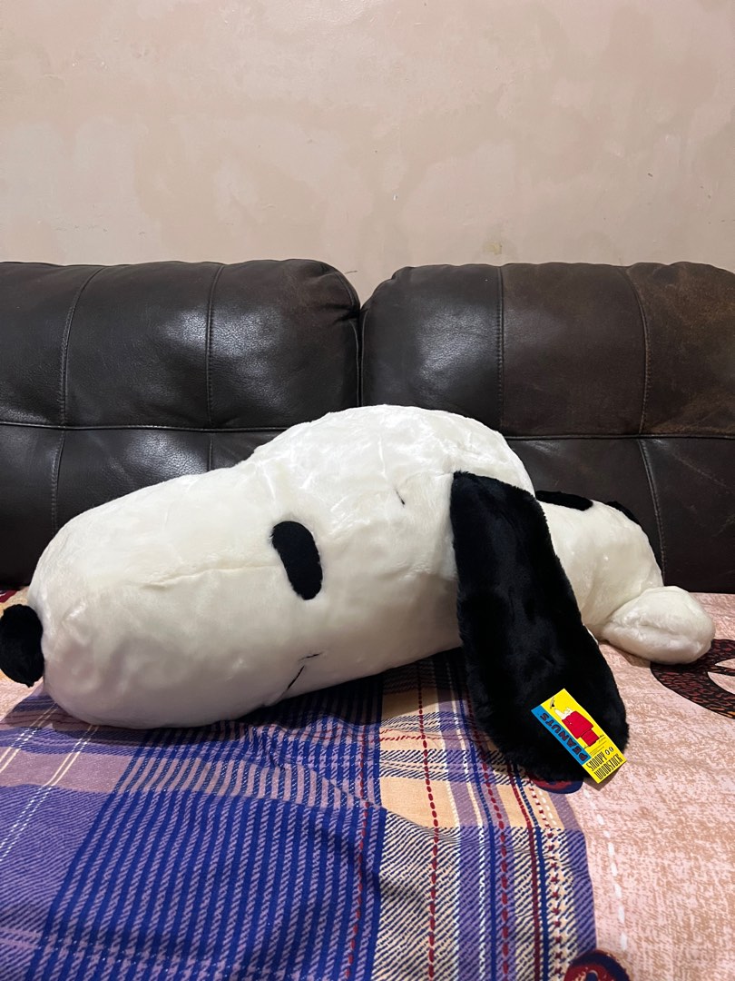 Snoopy jumbo, Hobbies & Toys, Toys & Games on Carousell