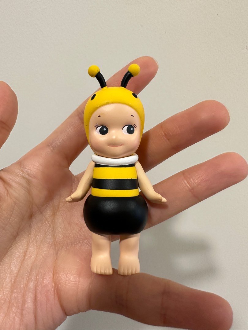 Sonny Angel Flower Series Secret Bee, Hobbies & Toys, Toys & Games on ...