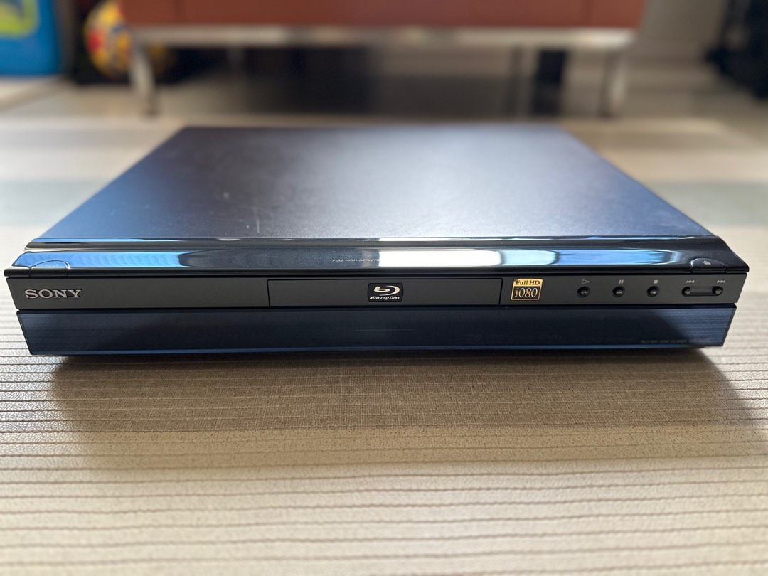 Sony BDP-S300 Blu-ray DVD Player, TV & Home Appliances, TV & Entertainment, Blu-Ray & Media ...