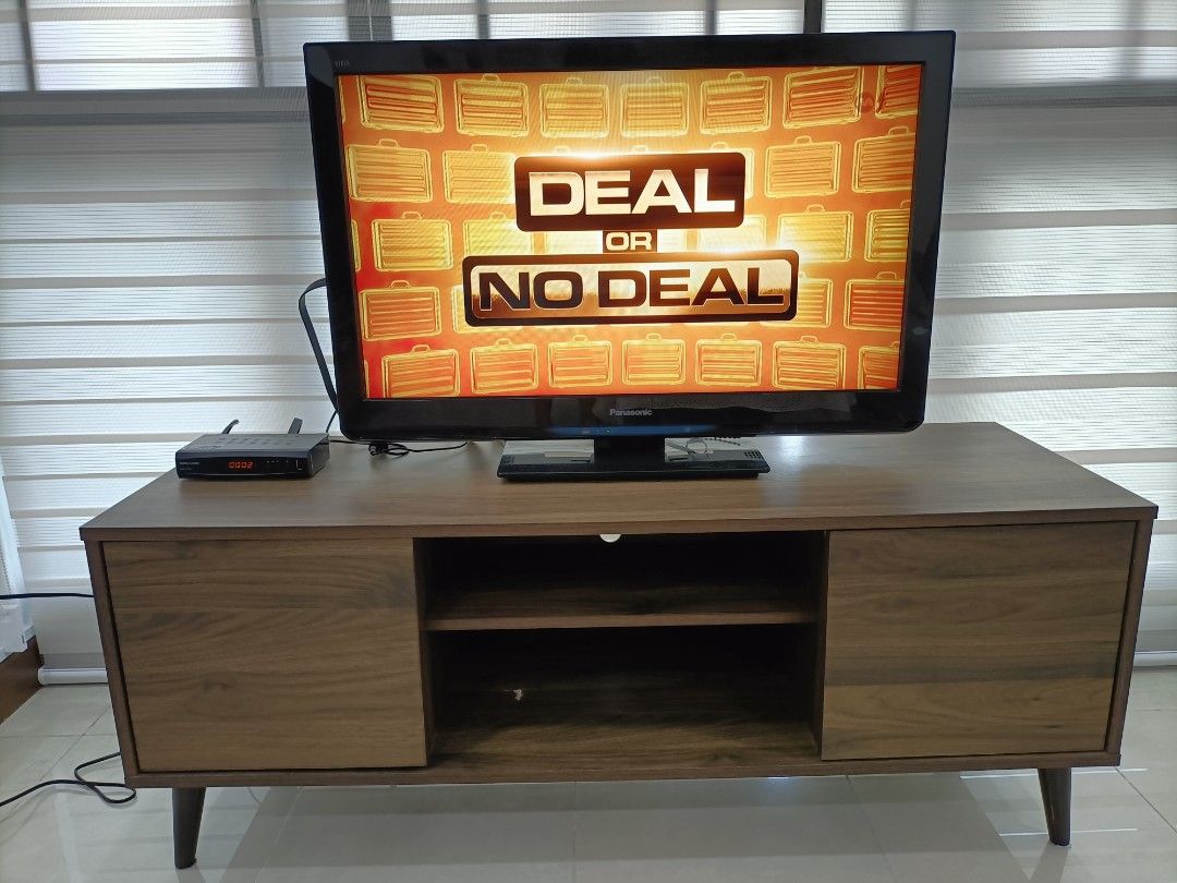 All TV console with Panasonic VESA 32-inch Colour LCD HDMI TV Model TH-L32C2S with Draco Digital ...