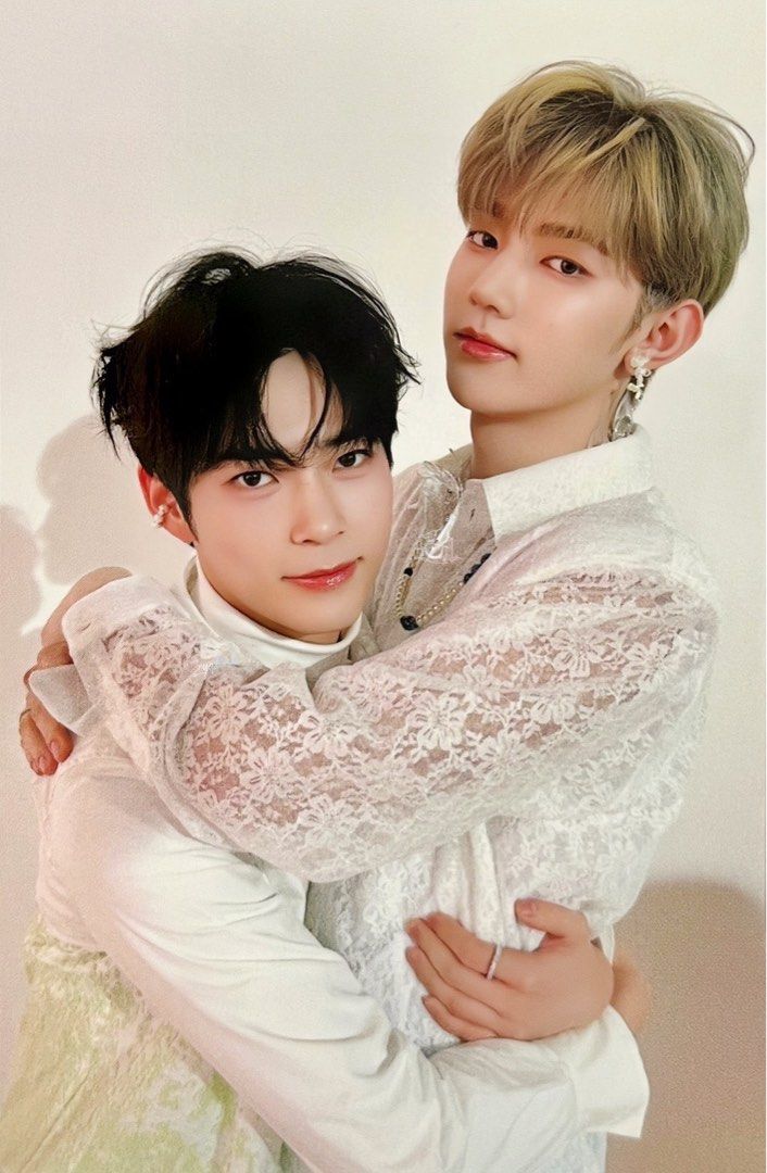 Zhang Hao Sung Hanbin Yura Yura Unit PC ZEROBASEONE ZB1, Hobbies & Toys, Collectibles ...