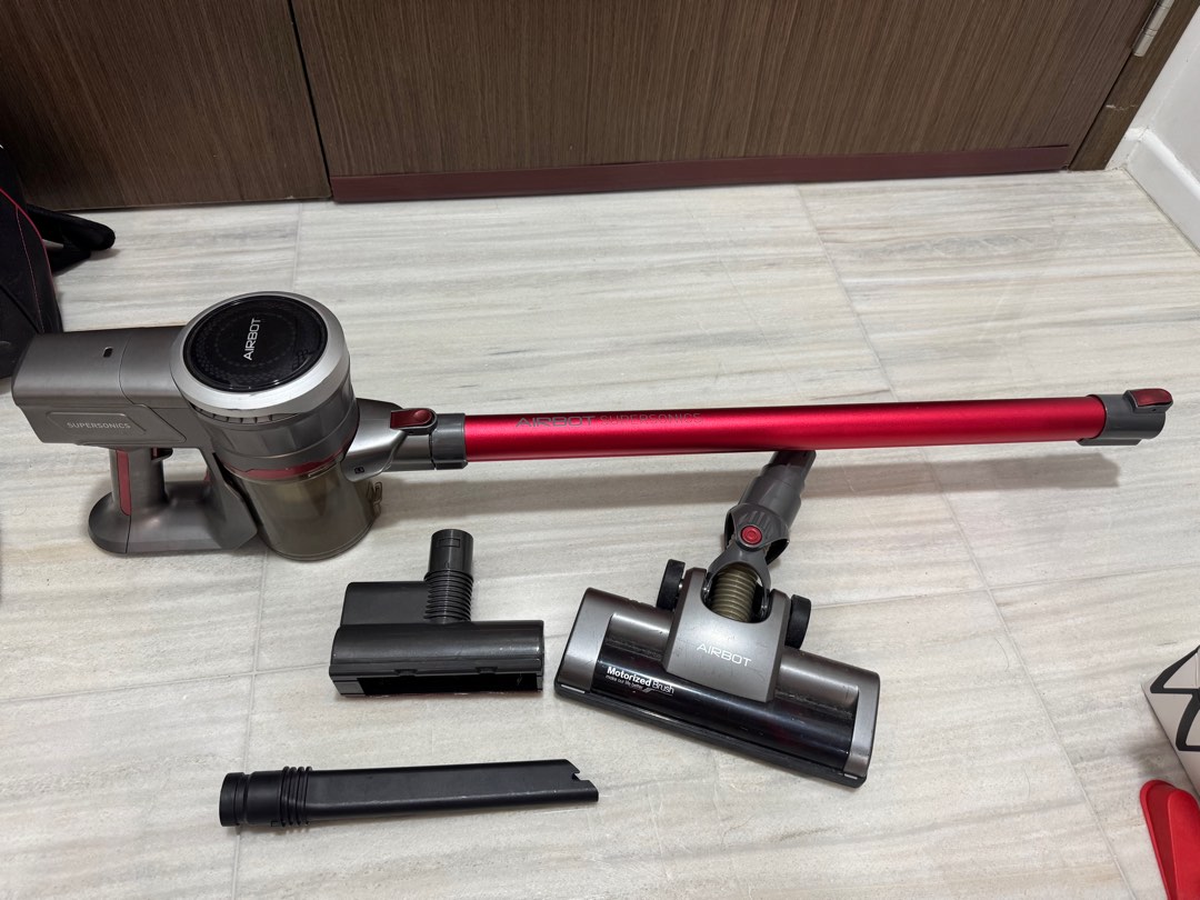 Airbot vacuum cleaner with charger, TV & Home Appliances, Vacuum ...