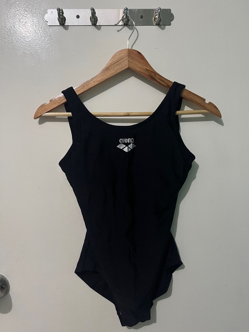 Arena One-Piece Swimsuit, Women's Fashion, Swimwear, Bikinis ...