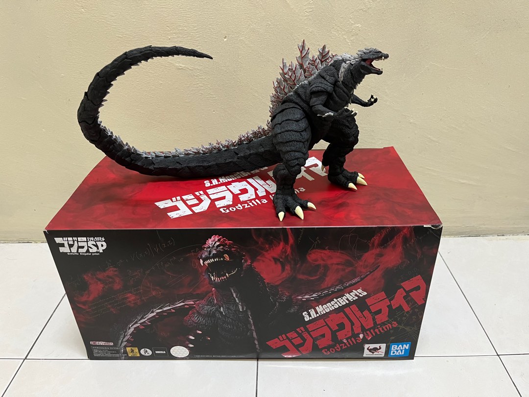 Bandai Tamashii Nations SH Monsterart Godzilla Ultima / Singular Point ...