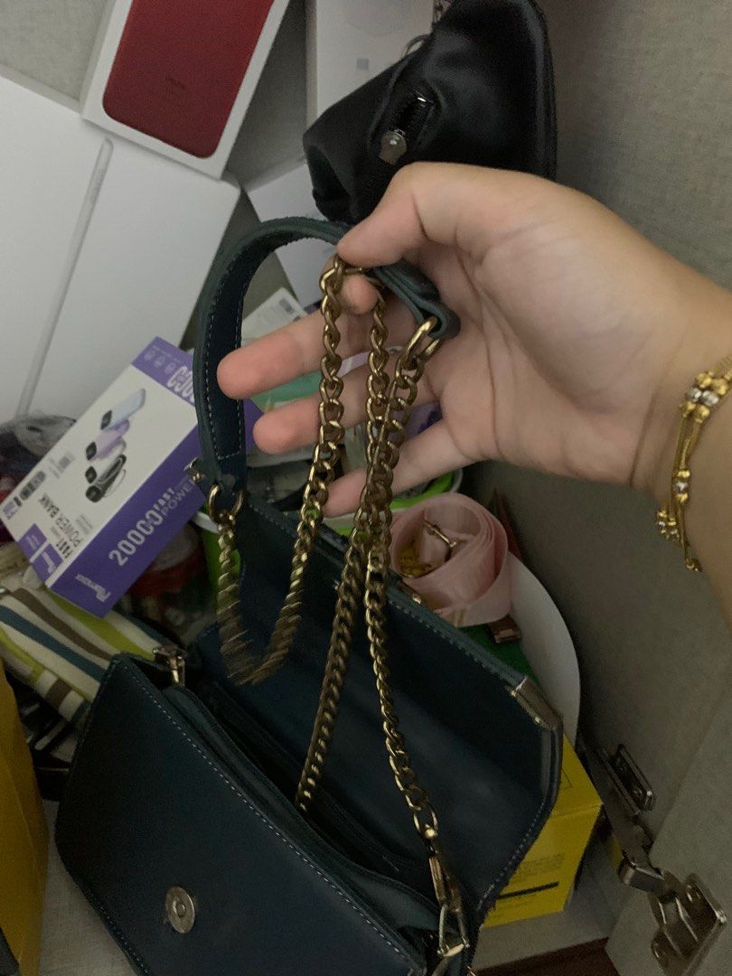 Bethany Roma Sling Bag, Women's Fashion, Bags & Wallets, Cross-body ...