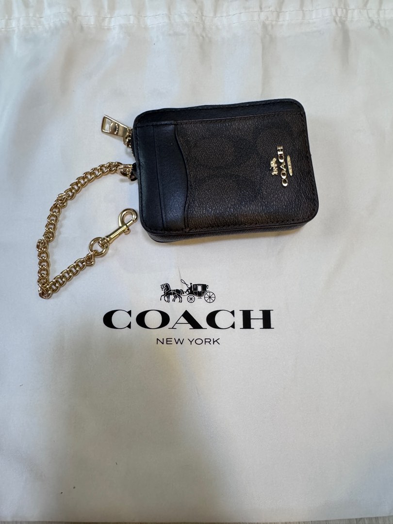 Couch pouch, Women's Fashion, Bags & Wallets, Purses & Pouches on Carousell
