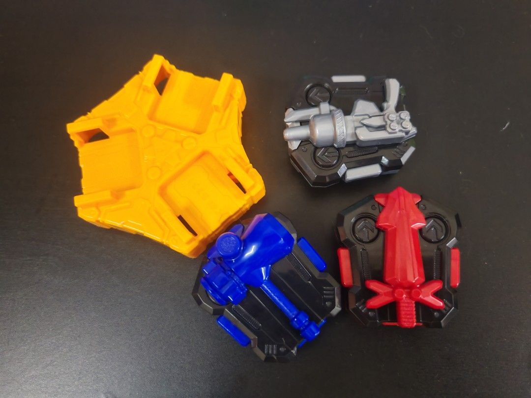 DX powered buckle, Hobbies & Toys, Toys & Games on Carousell