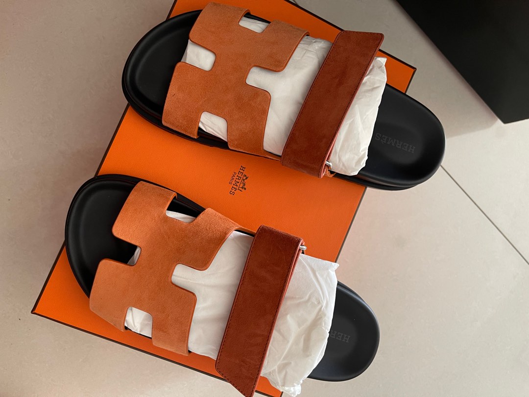 Hermes Chypre Rose limited women, Fesyen Wanita, Sepatu di Carousell