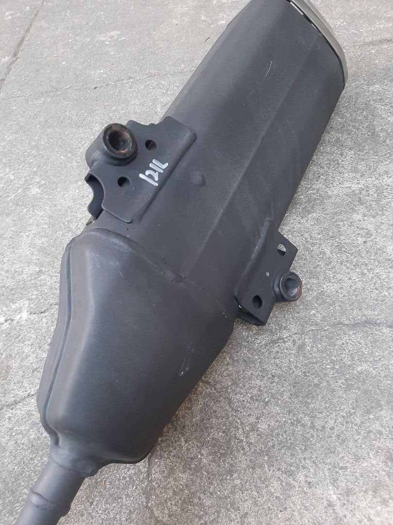 Honda Click V3 Stock Pipe (4k odo)no issue, Motorbikes, Motorbike Parts ...