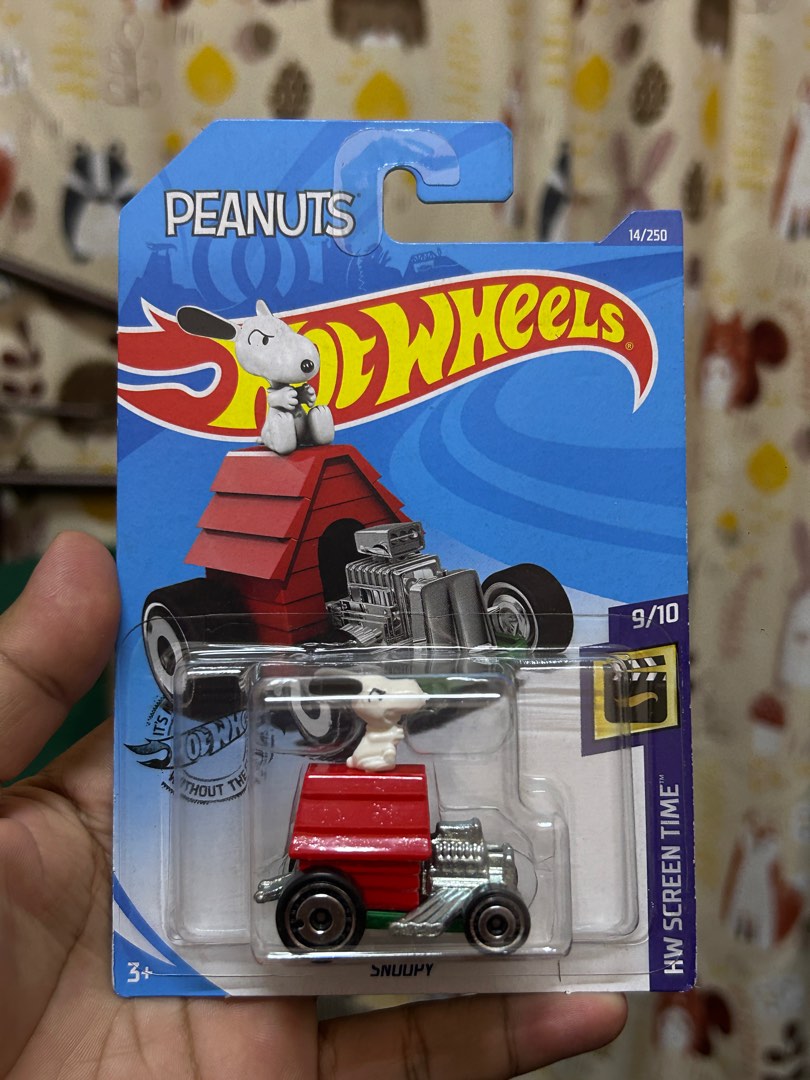 Hotwheel Snoopy Peanuts, Hobbies & Toys, Toys & Games on Carousell