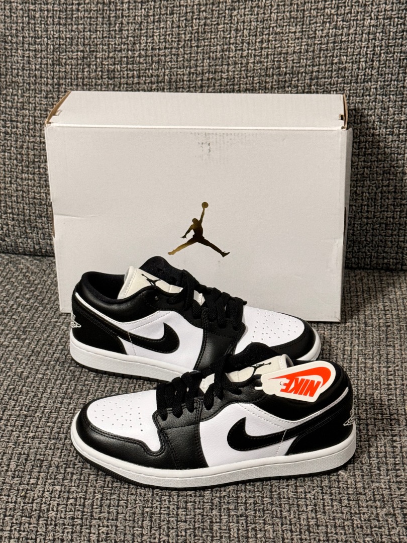 Jordan Air Jordan 1 Panda, Men's Fashion, Footwear, Sneakers on Carousell