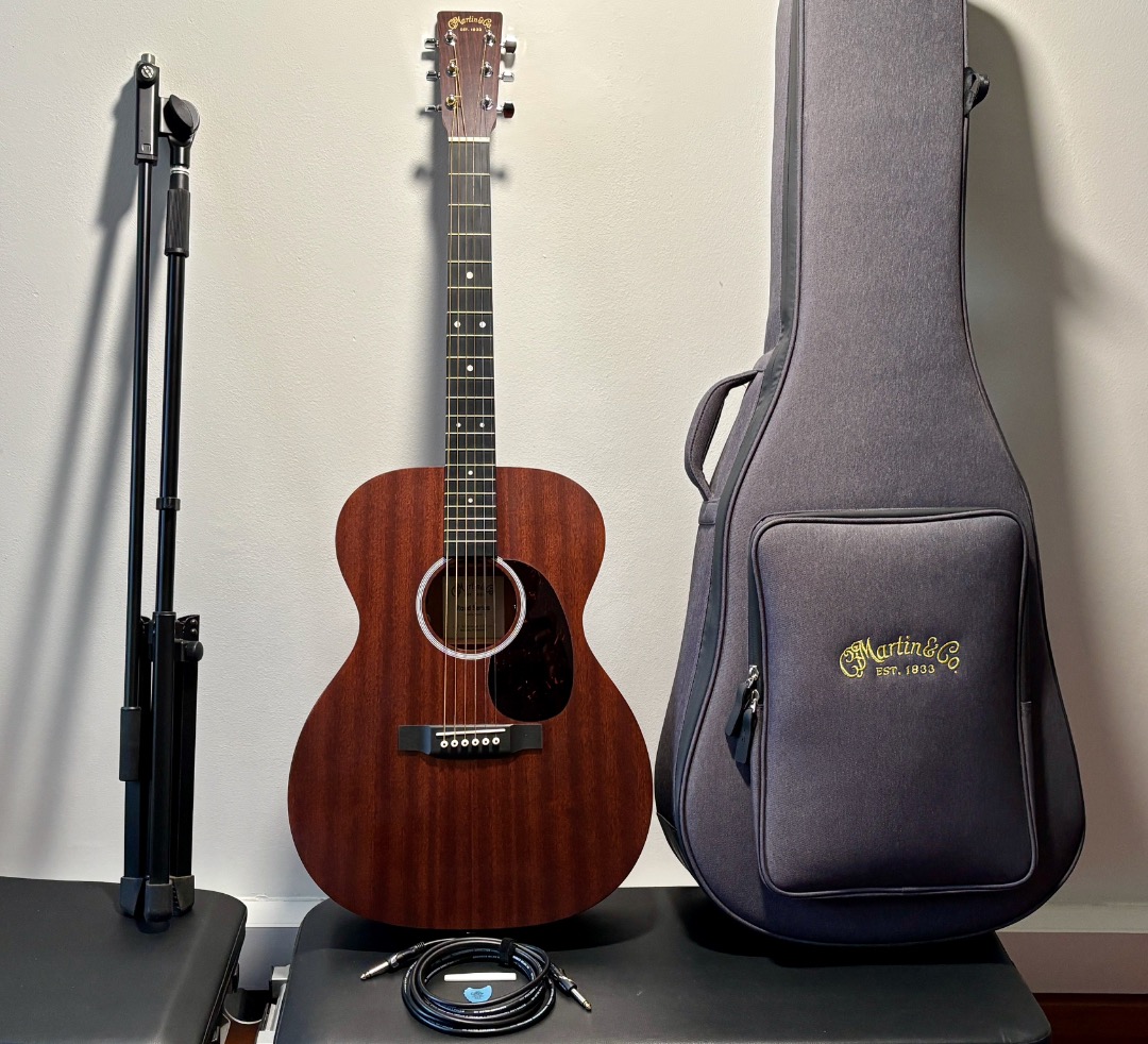 Martin 000-10E with FREE K&M Mic Stand and other items (check ...