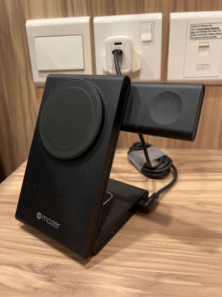 Mazer MagTrifold V3 Wireless Charger, Mobile Phones & Gadgets, Mobile ...