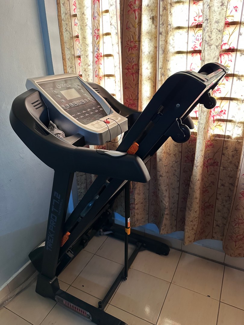 Ogawa Trek Pro T7.2 Treadmill, Sports Equipment, Exercise & Fitness ...