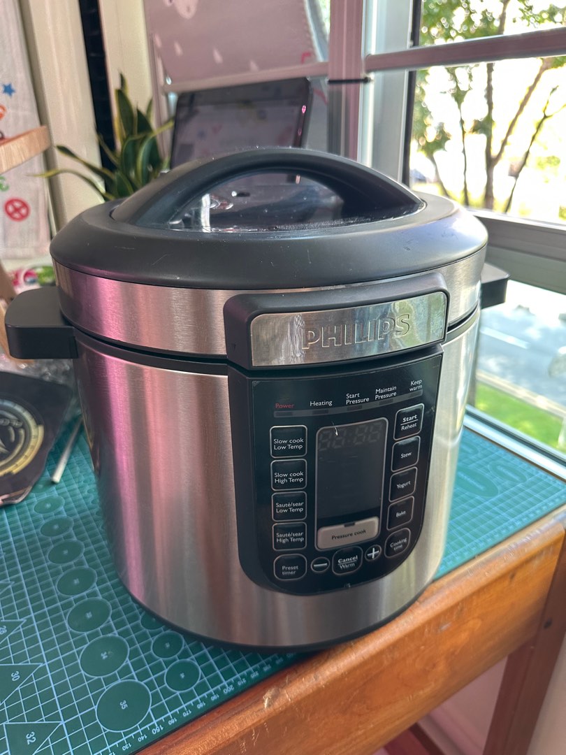 Philip pressure cooker, TV & Home Appliances, Kitchen Appliances, Other ...