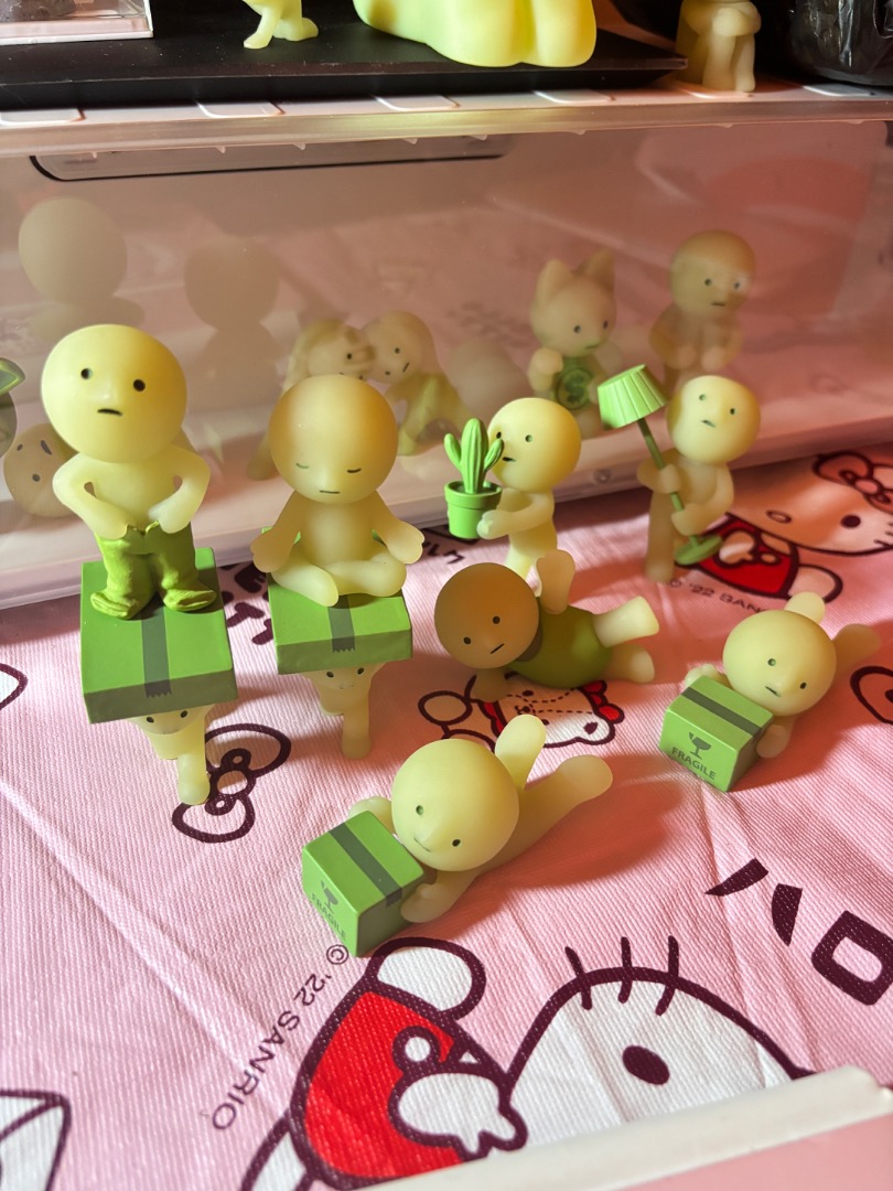 Smiski Lotus Green Thumb Teamwork, Hobbies & Toys, Toys & Games on ...