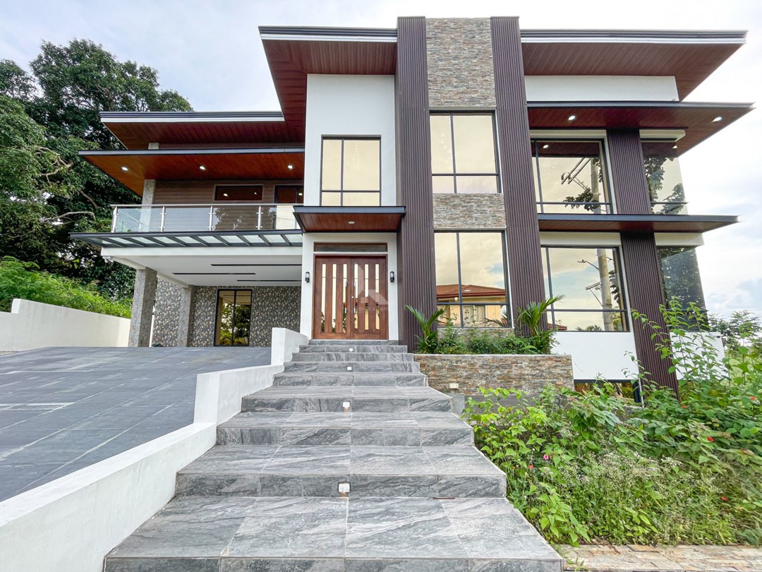 Superb Modern Contemporary Home with Overlooking View For Sale in Sun Valley, Antipolo near ...