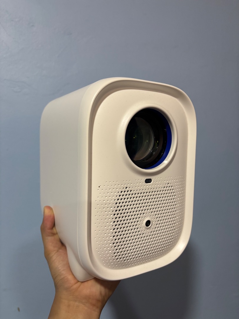 Zeemr Q1 Pro Smart Projector, TV & Home Appliances, TV & Entertainment ...