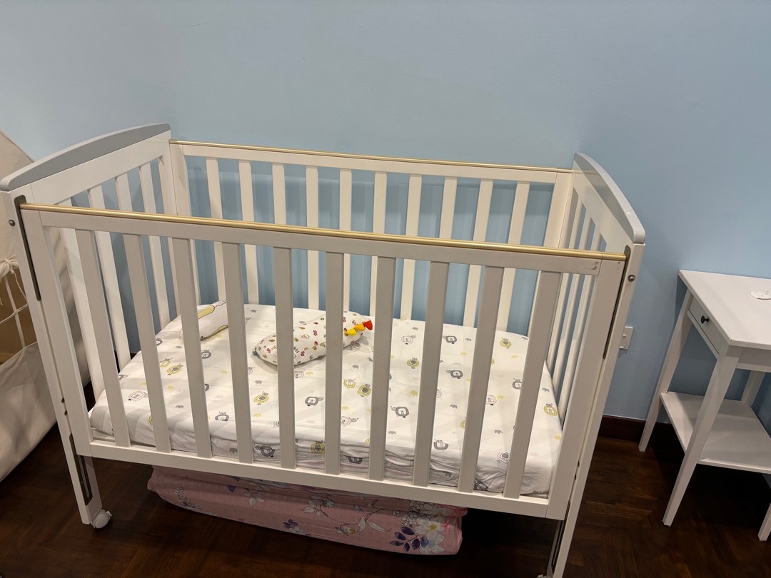140 x 70 baby cot plus mattress with drop side gate, Babies & Kids ...