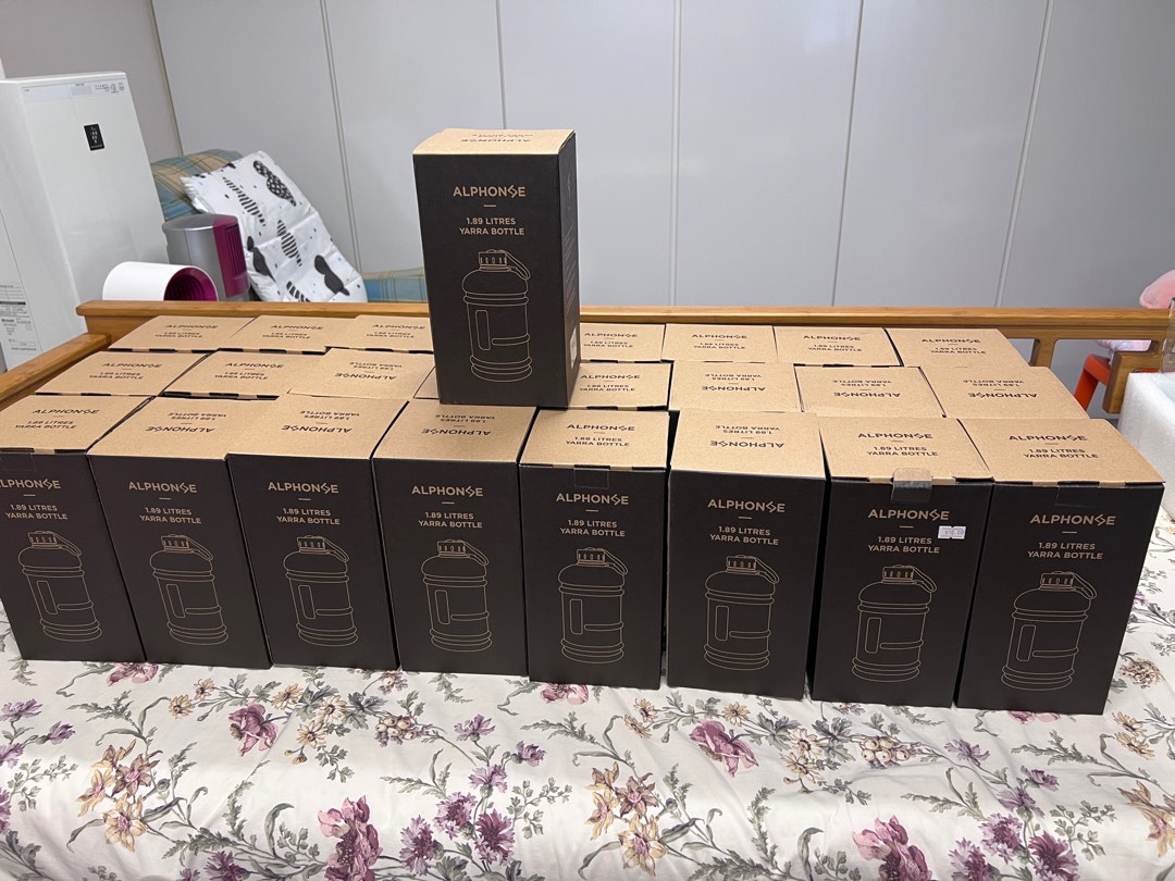 23 new boxes to give away (box only), Everything Else on Carousell