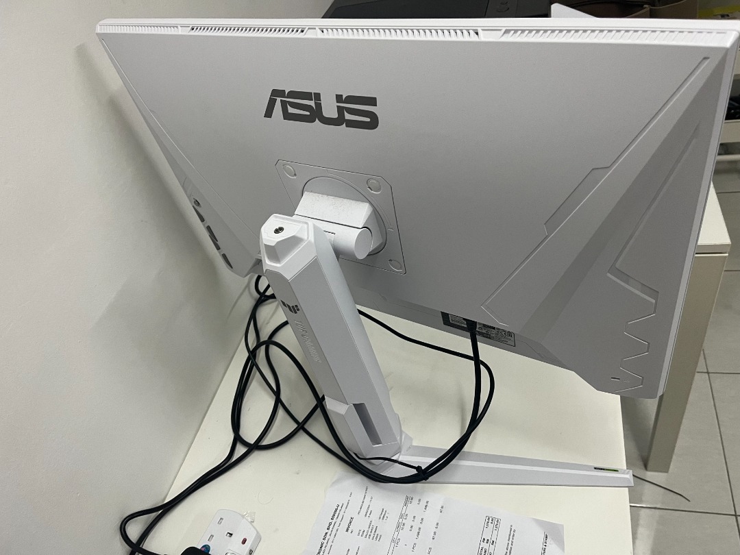 ASUS TUFF 27inch Monitor (VG27AQL3A), Computers & Tech, Parts ...