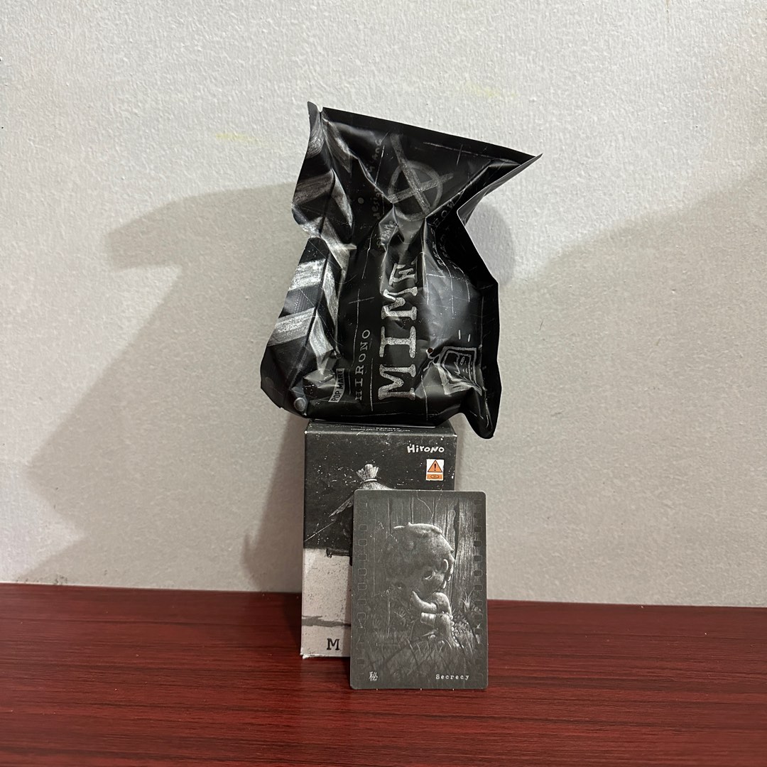 Brand New Sealed Foil Popmart Hirono Mime "Secrecy", Hobbies & Toys ...