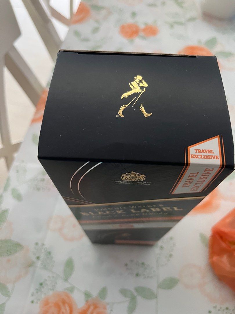 Brandy king Arther xv & Johnnie walker black label, Food & Drinks ...