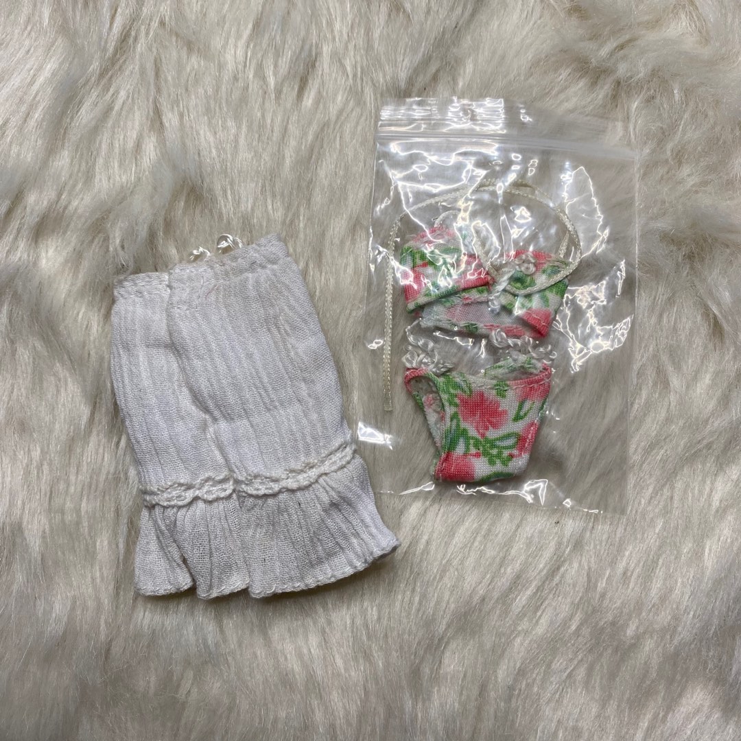 Bratz Hot Summer Dayz Yasmin Outfit, Hobbies & Toys, Toys & Games on ...