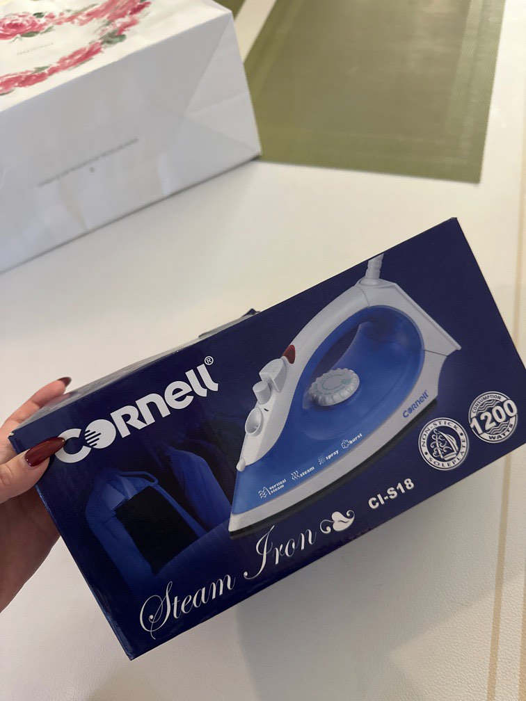 Cornell steam iron, TV & Home Appliances, Irons & Steamers on Carousell