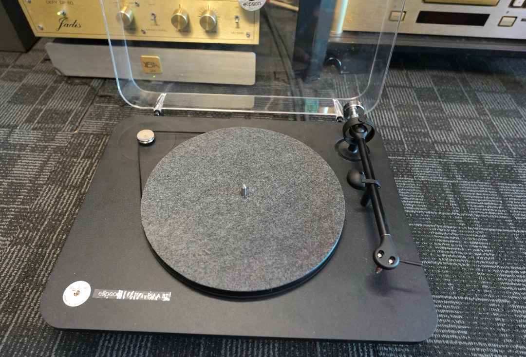 Elipson Alpha 100 RIAA BT turntable, Audio, Other Audio Equipment on ...