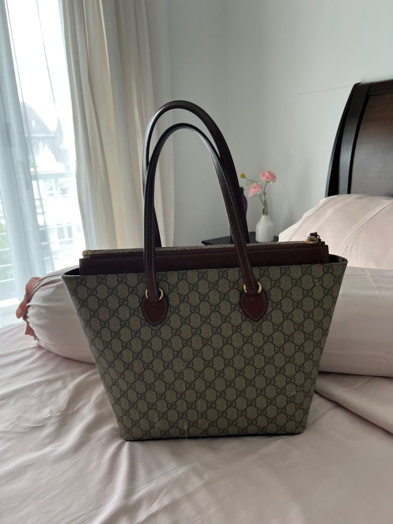 Gucci Supreme Monogram Medium, Luxury, Bags & Wallets on Carousell