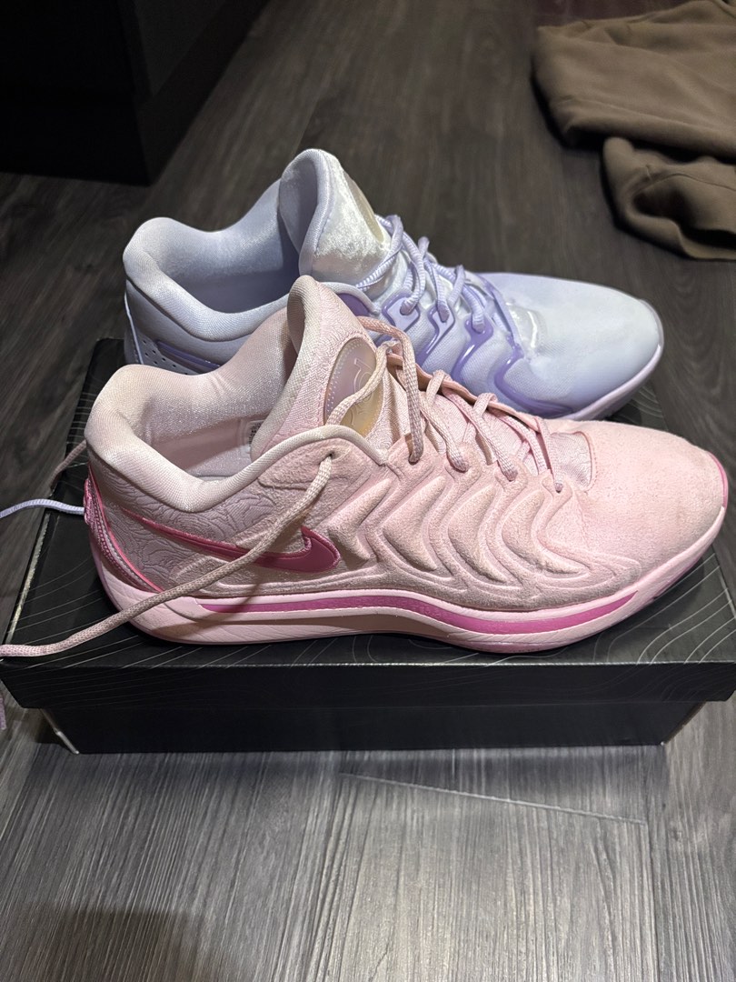 kd17 mismatch aunt pearl and BAD, Men's Fashion, Footwear, Sneakers on ...