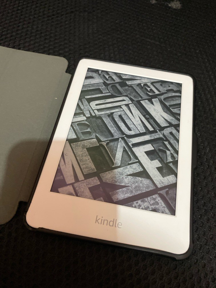 Kindle Basic 10th Gen (4GB), Mobile Phones & Gadgets, E-Readers on ...