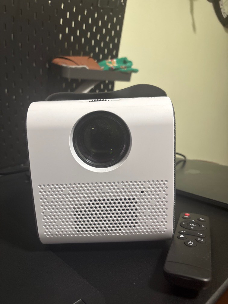 LUMOS RAY Home Cinema Short Throw Projector - Smart - With Youtube ...