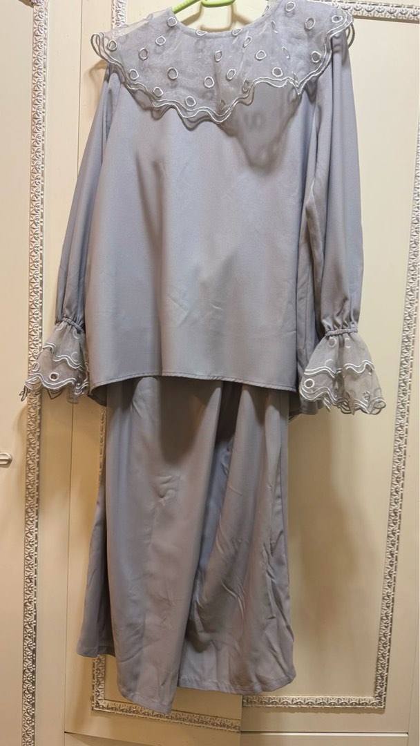 Petit Moi Ines Kurung in Moonstones, Women's Fashion, Dresses & Sets ...