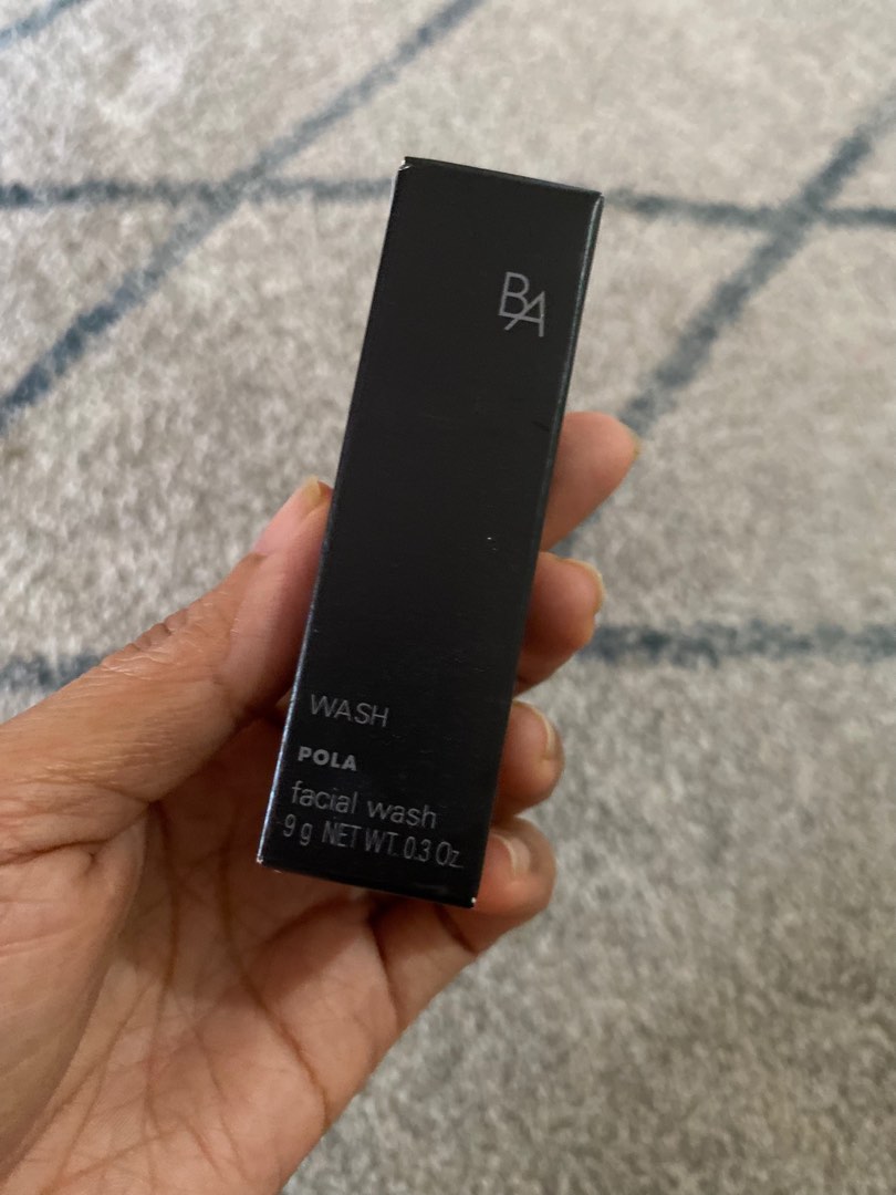 POLA facial wash, Kesehatan & Kecantikan, Kulit, Sabun & Tubuh di Carousell