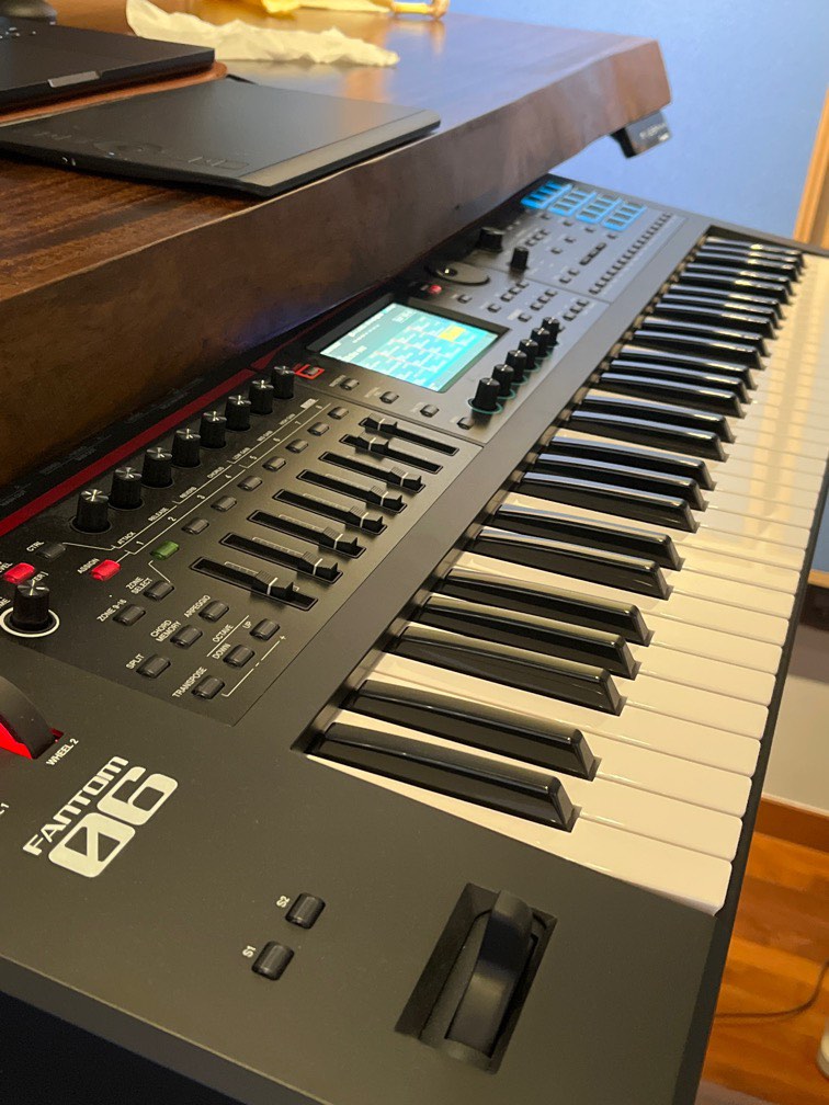 Roland Fantom 06, Hobbies & Toys, Music & Media, Musical Instruments on ...