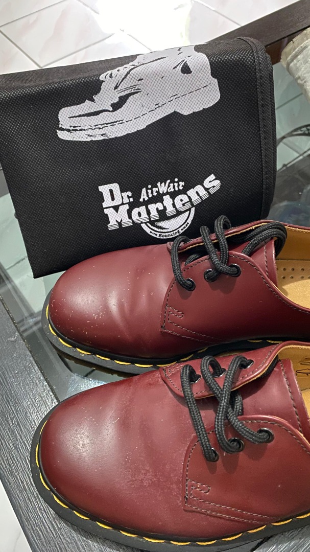 Sepatu Dr. Marteens 1461 Docmart, Fesyen Wanita, Sepatu di Carousell