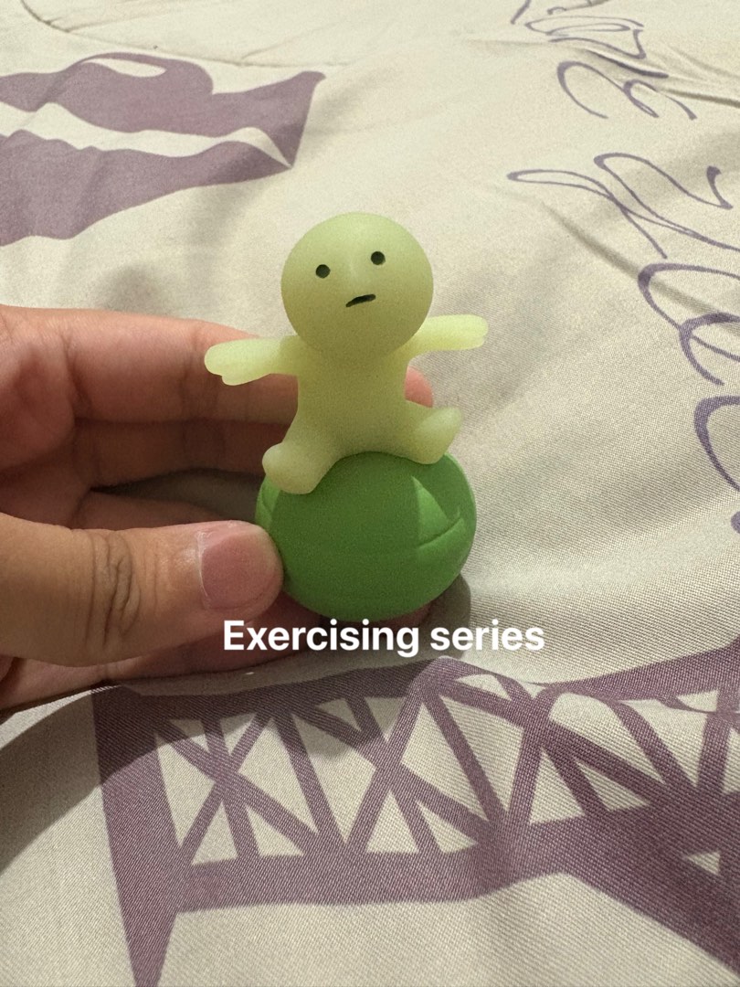 Smiski Exercising Series, Hobbies & Toys, Memorabilia & Collectibles ...