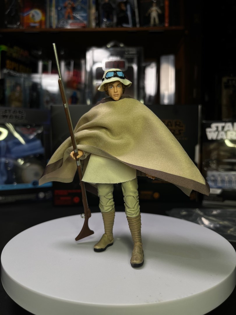Star Wars Black Series Luke Skywalker Farmboy Deluxe Version, Hobbies ...