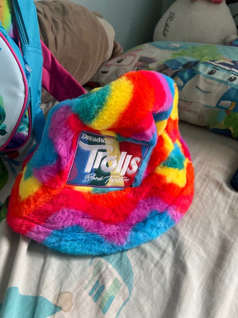 Trolls back pack sekali dgn hat, botol air dan lunch bag ni. Edisi ...