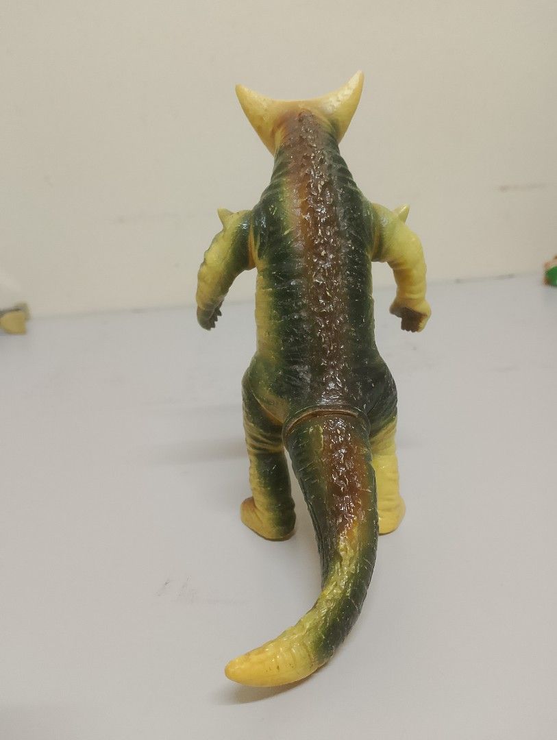 Tsuburaya Productions Poppy Gomora Ultraman King Saurus Series Monster ...