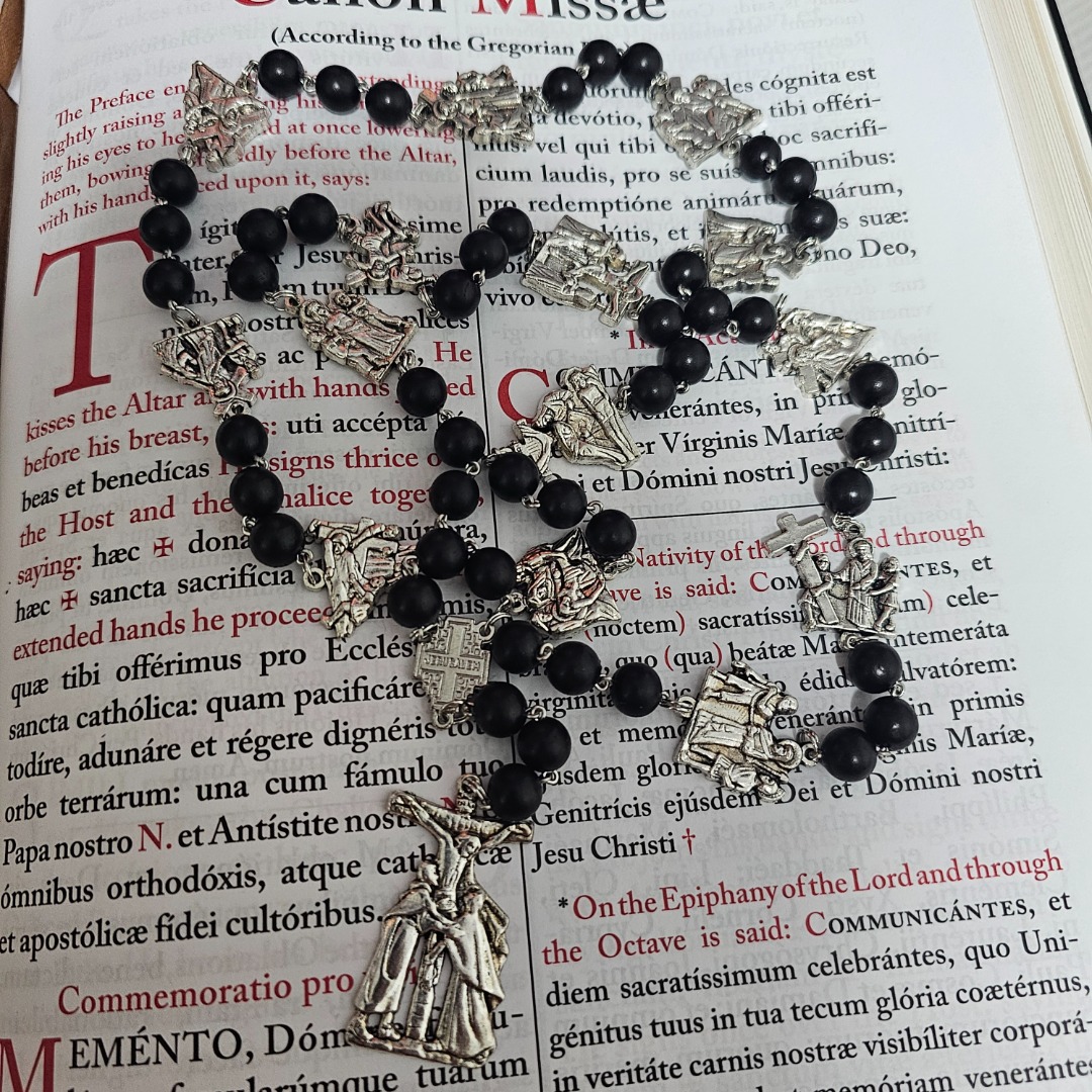 Via Crucis Chaplet Rosary (Way of the Cross Chaplet), Hobbies & Toys ...