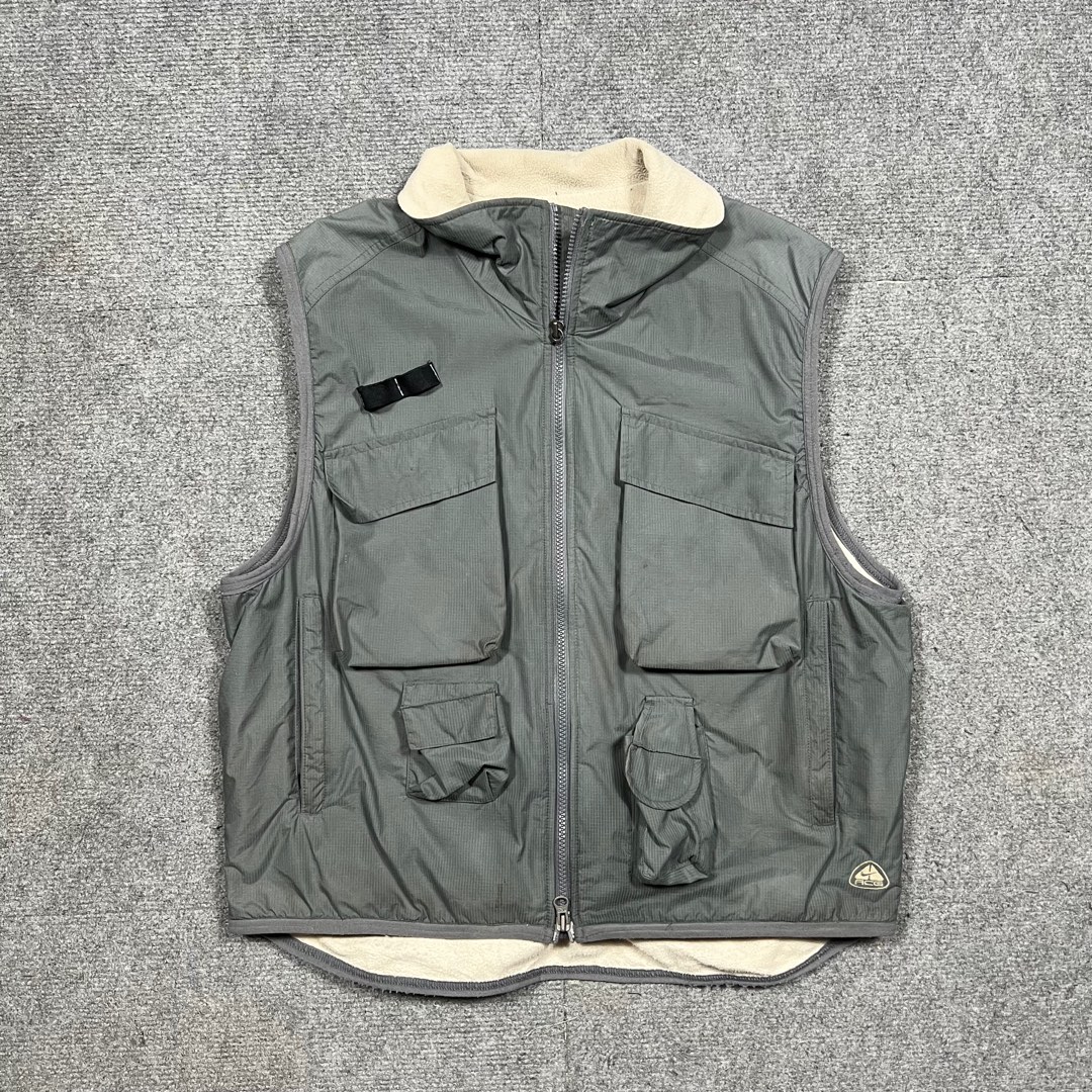 Vintage Nike ACG Cargo Utility Vest (authentic), Men's Fashion, Tops ...