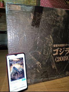 X plus Godzilla 2002 Ready stock, Hobbies & Toys, Toys & Games on Carousell